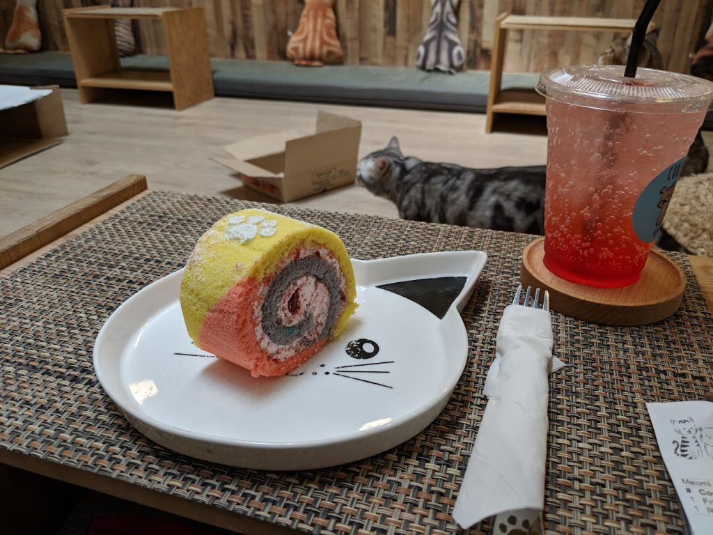 Top 10 Pet-Friendly Cafe in Singapore - Best Pet Cafe